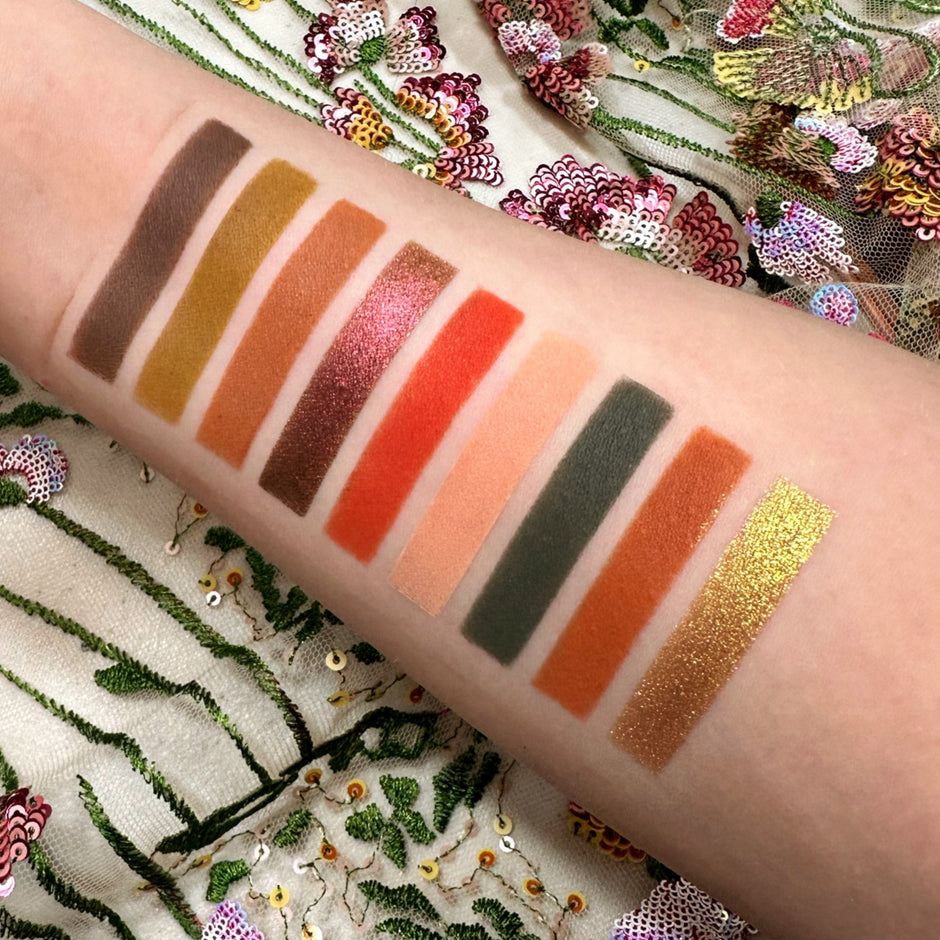 Artistry & Eyeshadow Palettes – Menagerie Cosmetics